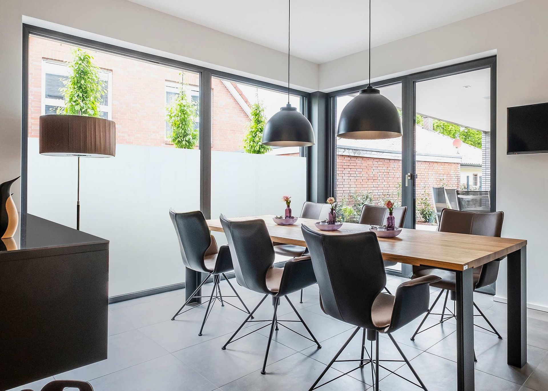 Smart Privacy Windows - Switchable Privacy Glass - REHAU