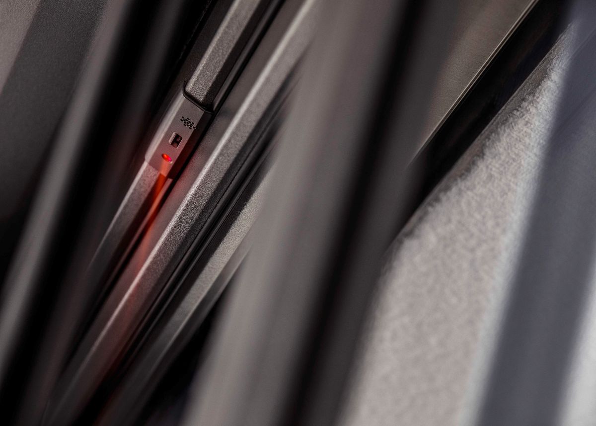 Fenster und Tür Zubehör | REHAU