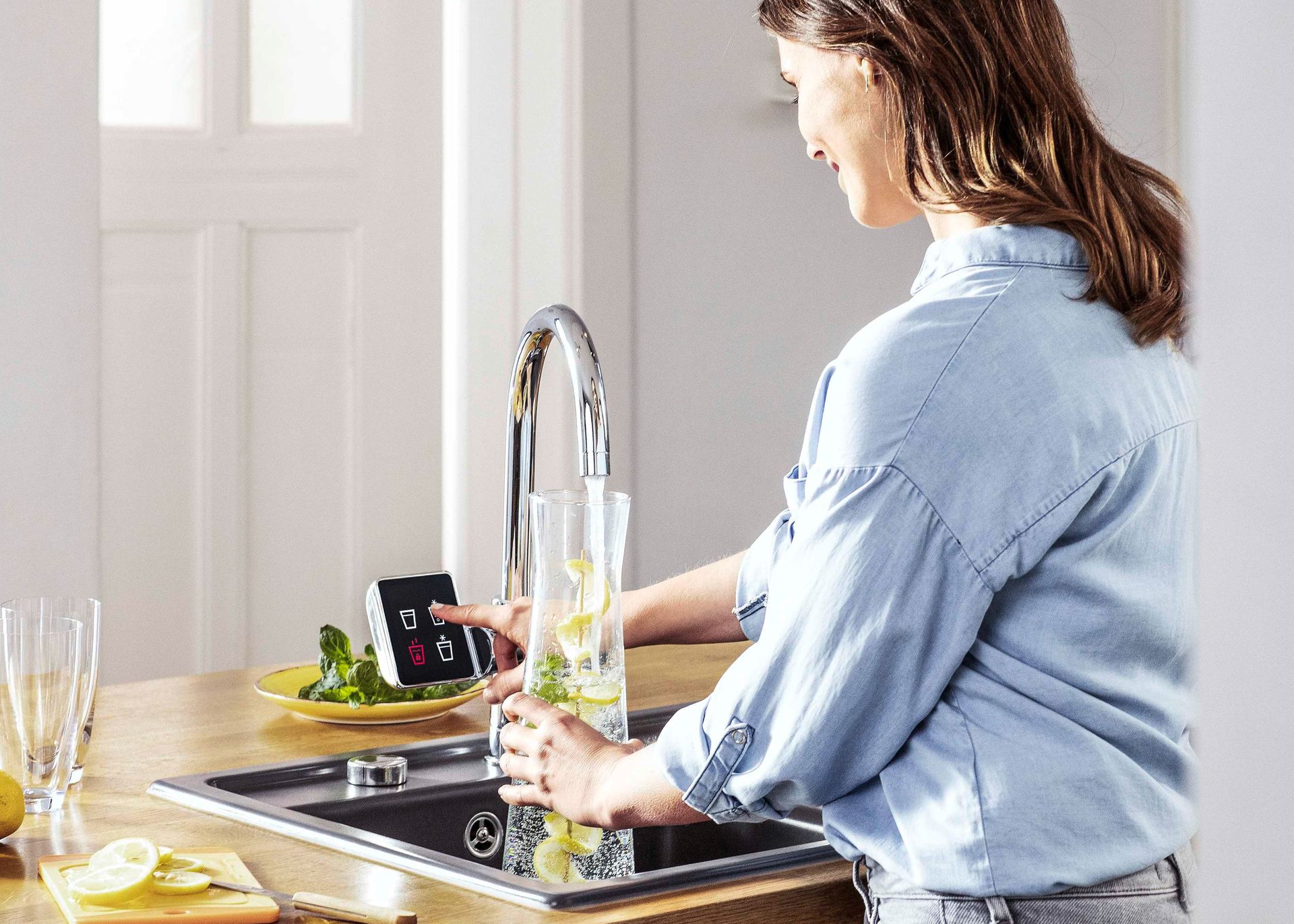 REHAU КОНТАКТ