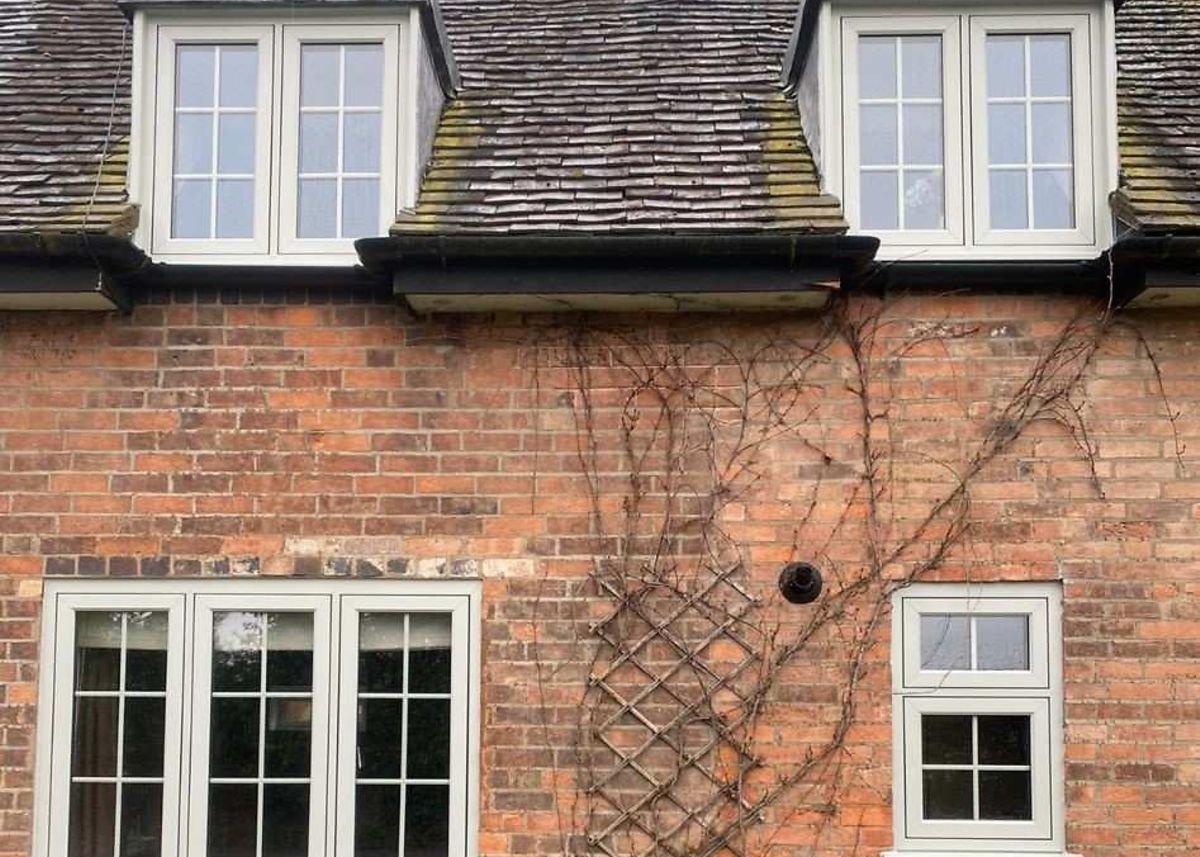 Modern Windows, Country Style - REHAU