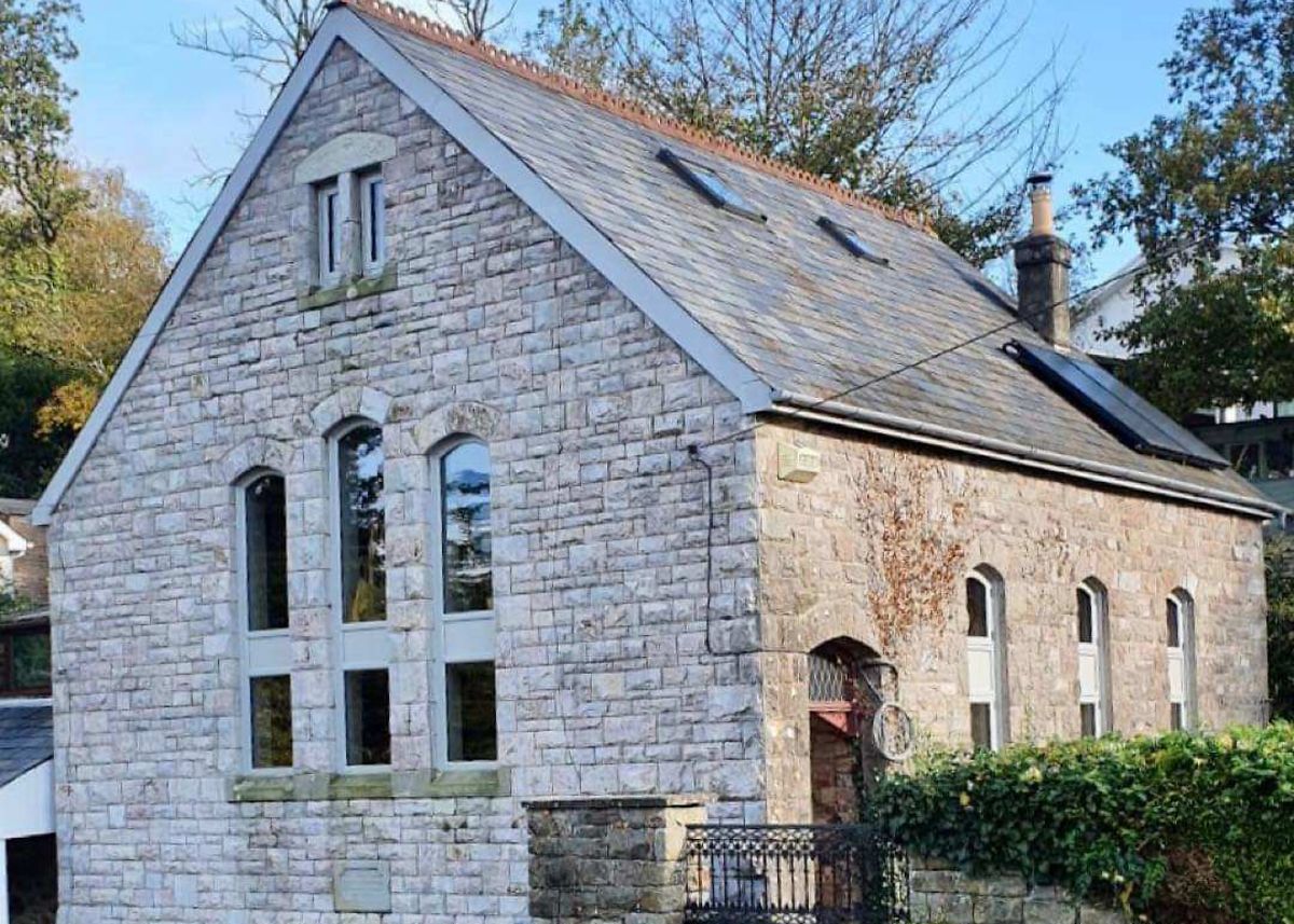 Cowbridge Chapel Case Study - REHAU