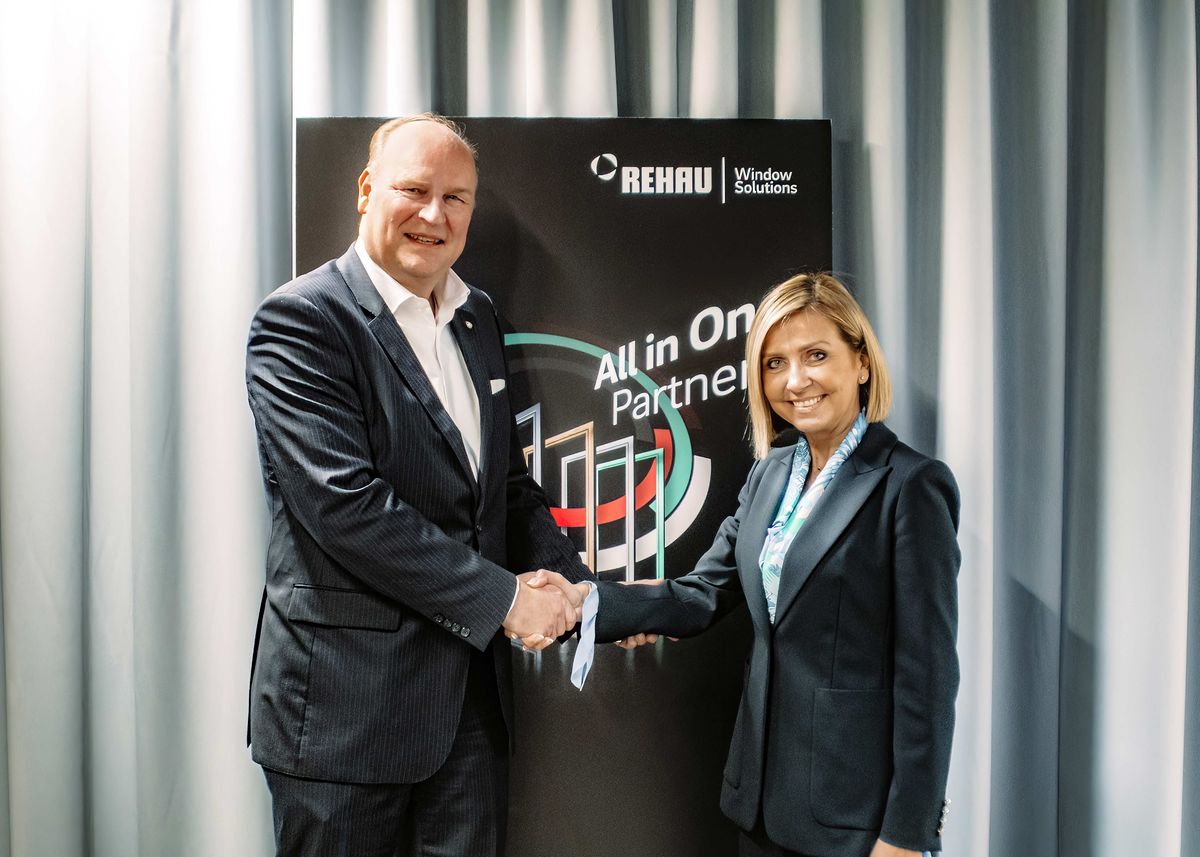 REHAU Window Solutions како All in One Partner го проширува своето портфолио со алуминиумски ...
